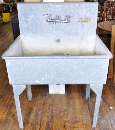 165: GALVANIZED STEEL DEEP BASIN SINK