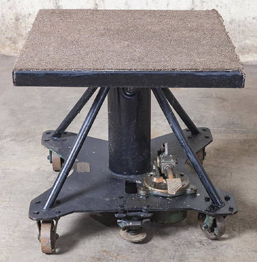 Industrial Cast Iron Hydraulic Work Table
