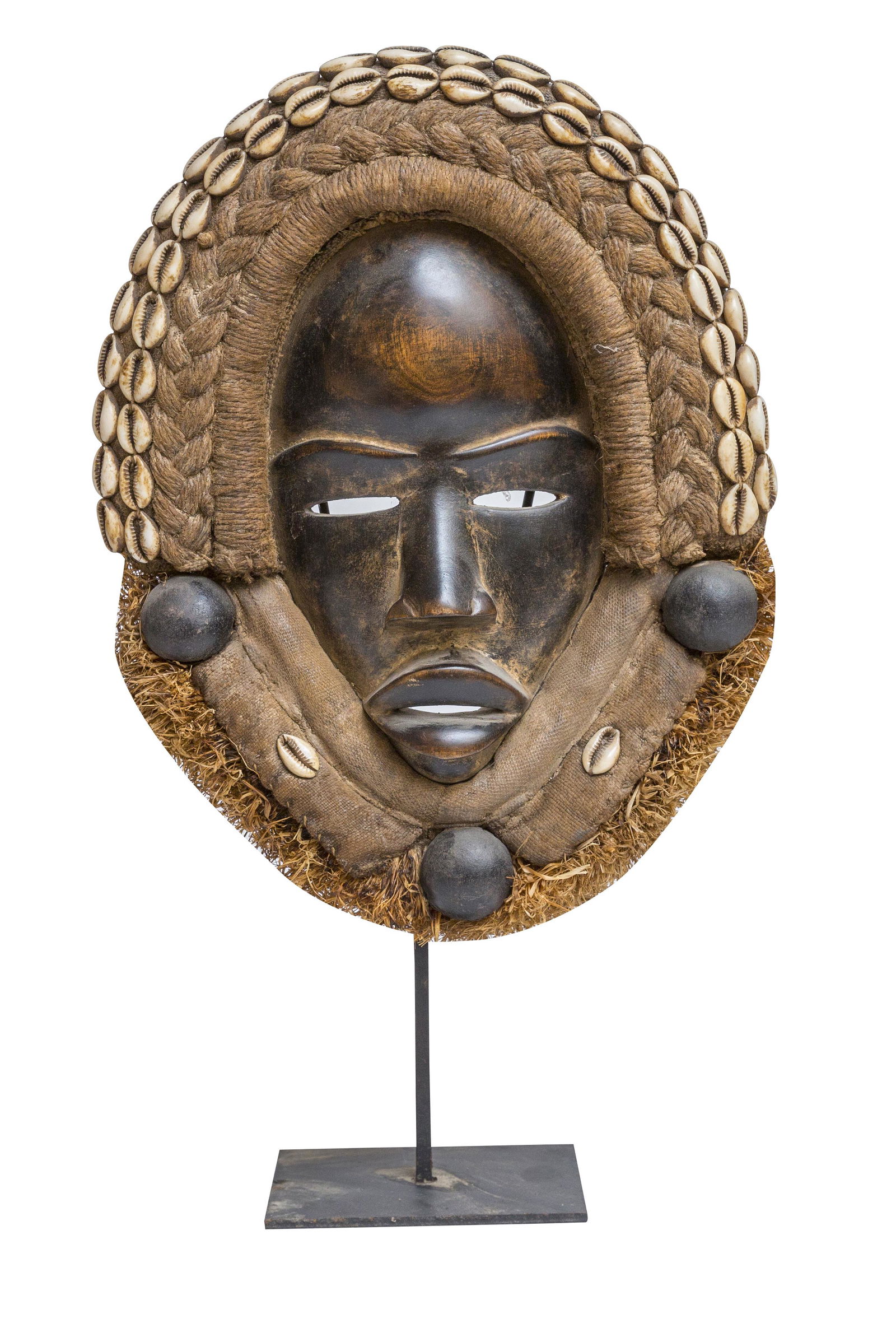 African Dan Tribe Mask (#0177) on Apr 24, 2022 | Main Auction Galleries ...