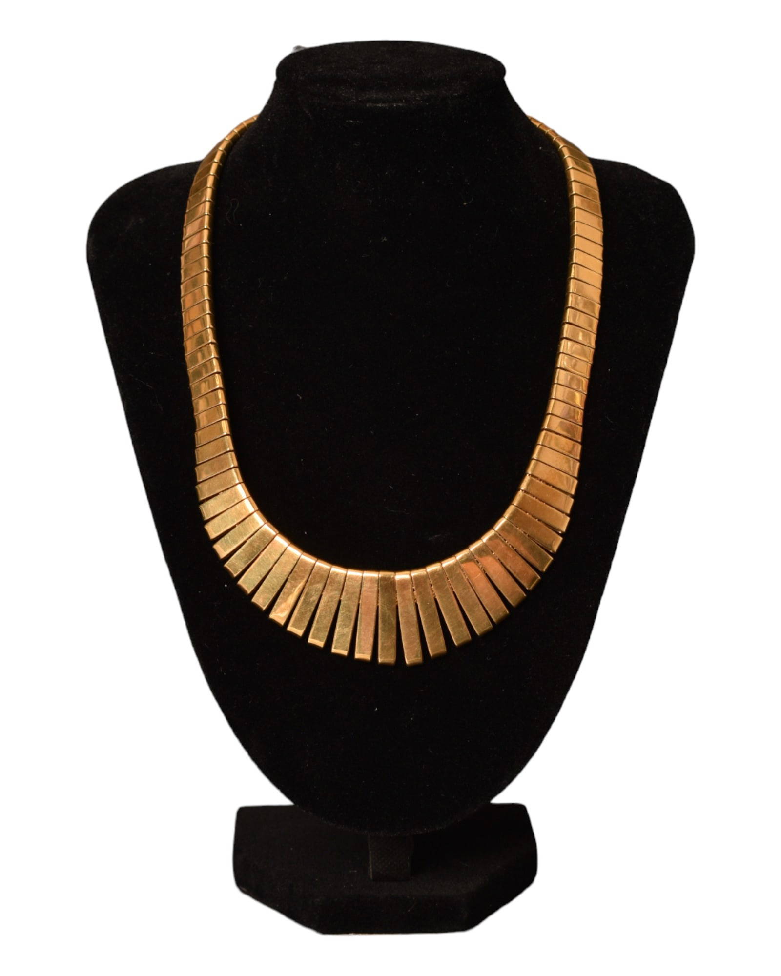 18k Gold Cleopatra Style Necklace Auction