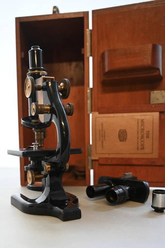 Spencer 1920s Research Laboratory Microscope