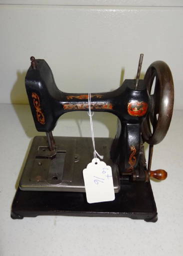 Little Worker Sewing Machine