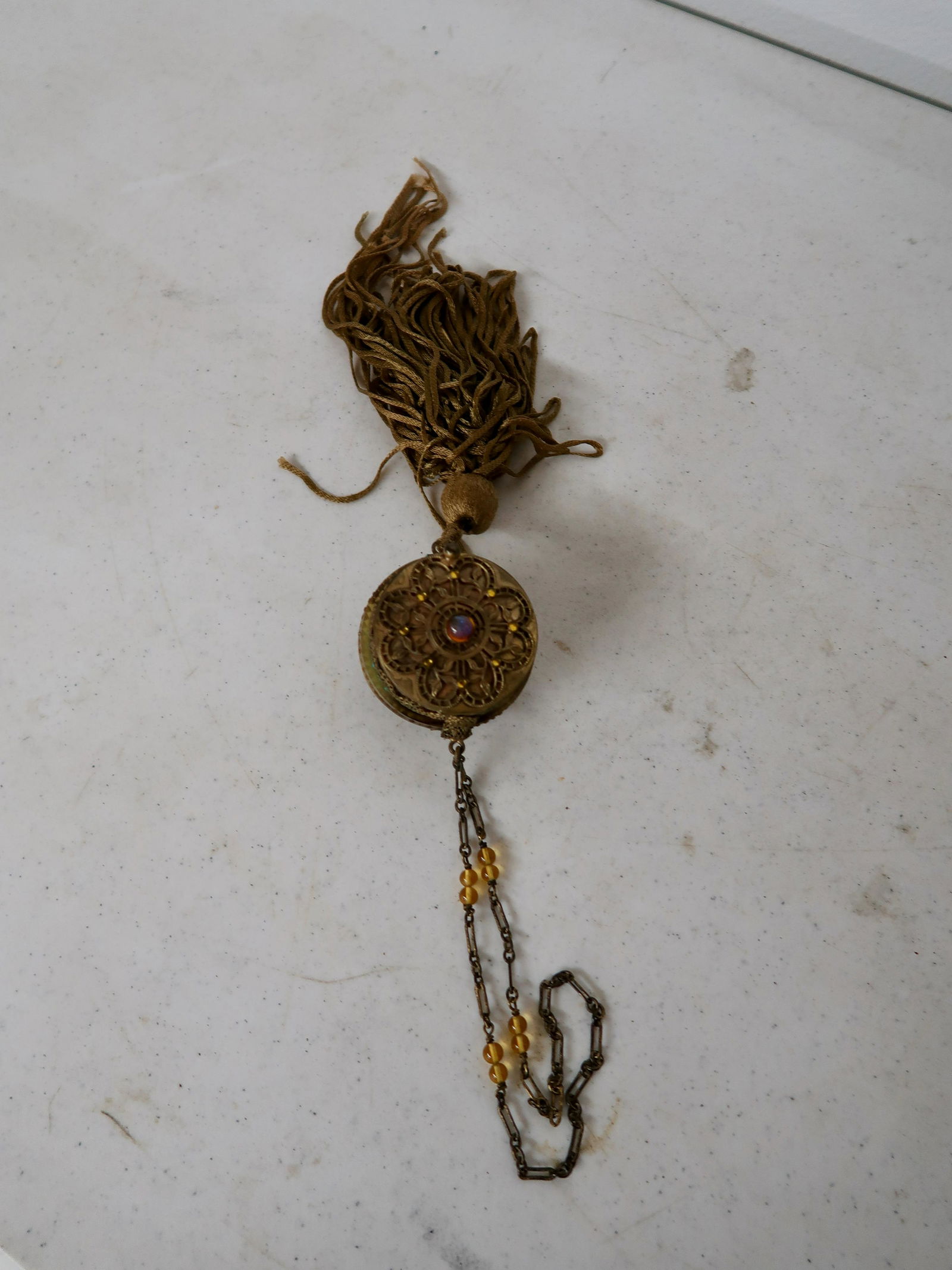 Vintage Victorian Compact