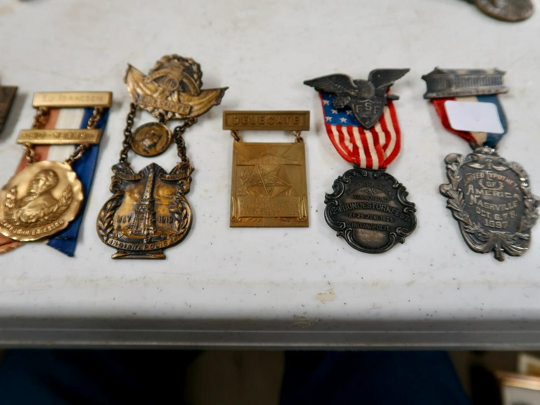 6 Delegate & Encampment Badges Auction