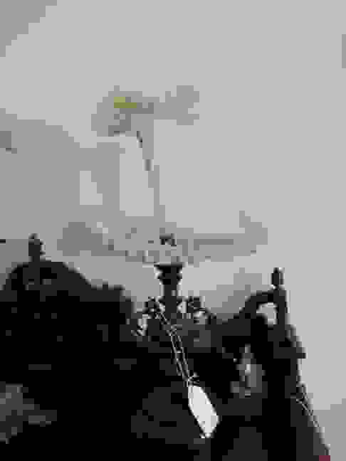 Fabulous Double Tiered Apern Auction