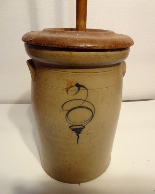 Early Salt Glaze Redwing 3 Gallon Churn