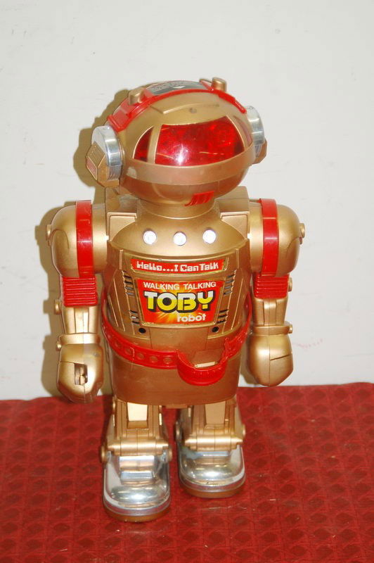 113: WALKING TALKING TOBY ROBOT MADE IN HONG KONG