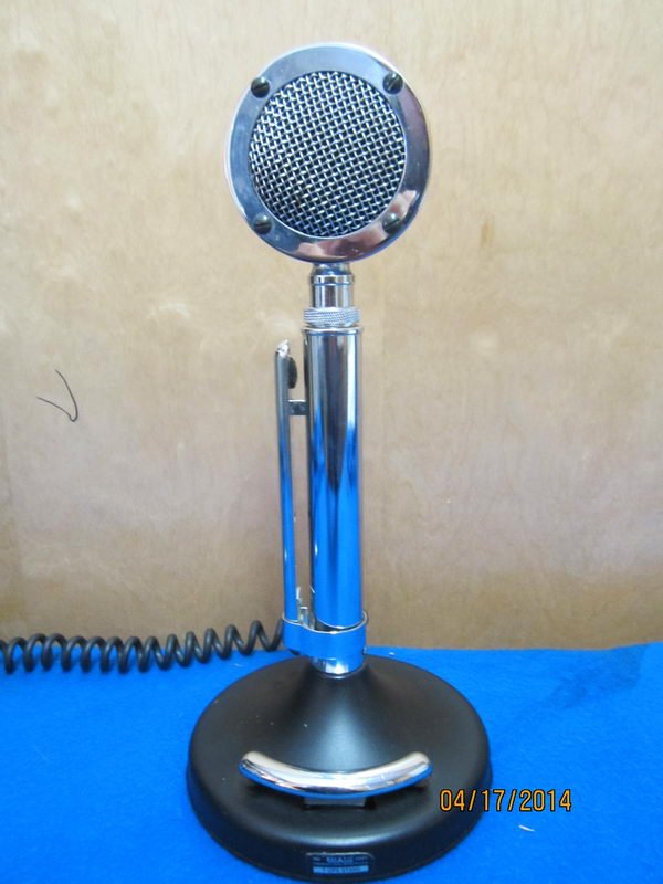 Unusual Astatic Corp. Microphone With T Up9 Stand