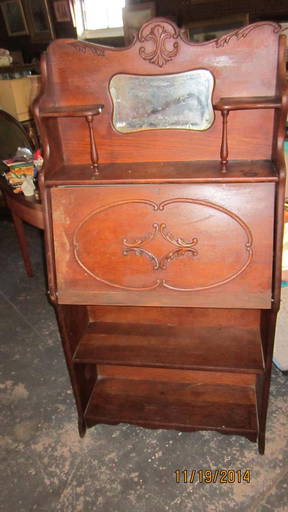 Solid Oak Larkin Desk With Gingerbread And Mirror Good