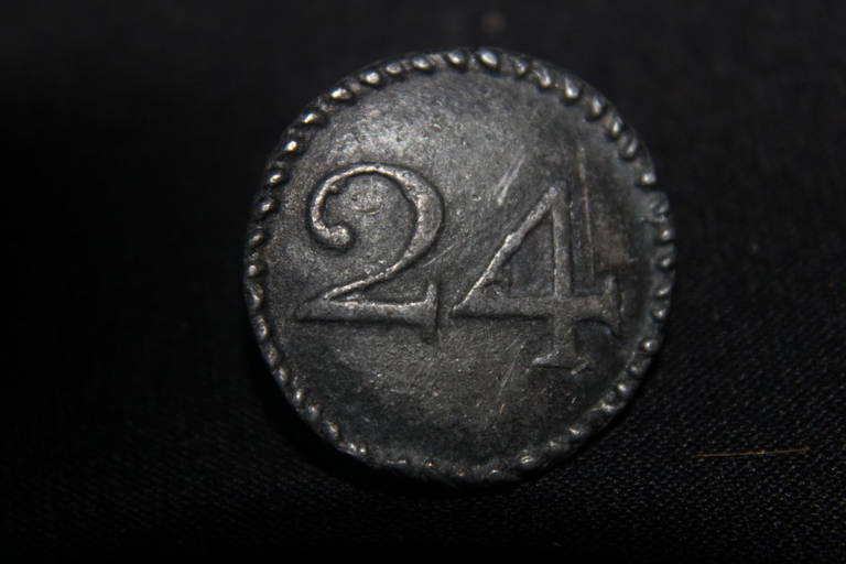 Rare Authentic Revolutionary War Pewter Button In Mint
