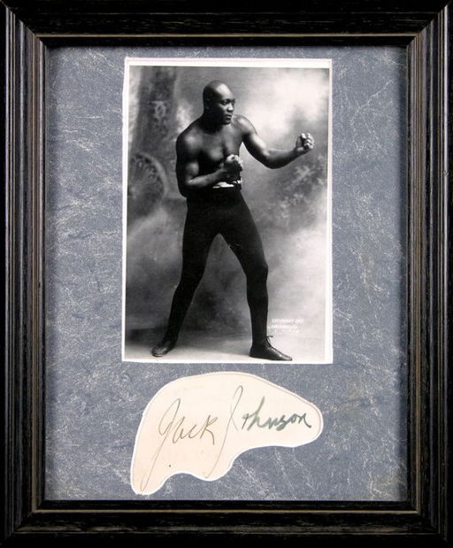 0983: BOXER JACK JOHNSON SIGNED SIGNATURE W/PHOTO - May 10, 2009 ...