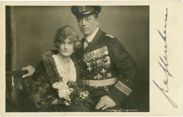 0251: COUNT FELIX GRAF VON LUCKNER SIGNED PHOTO