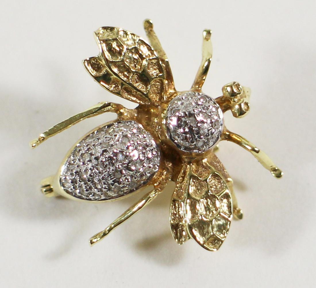14k Gold Bumble Bee Diamond Pin