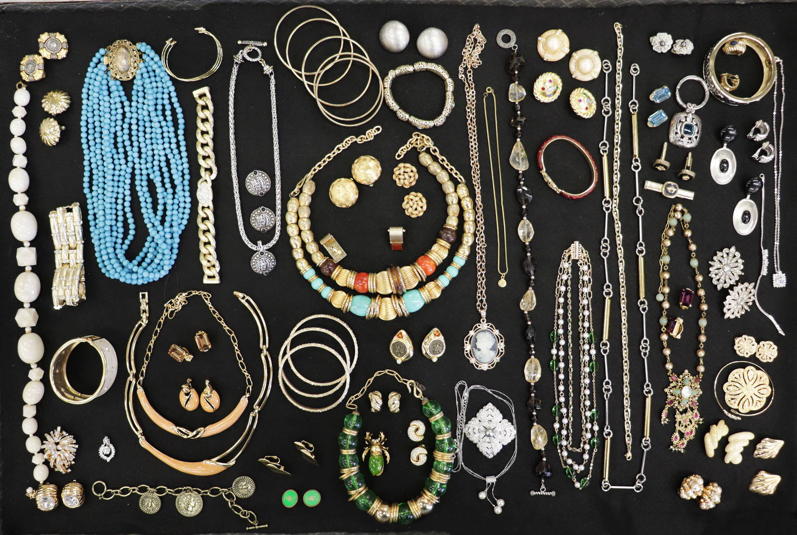 Vintage And Costume Jewelry Collection Auction