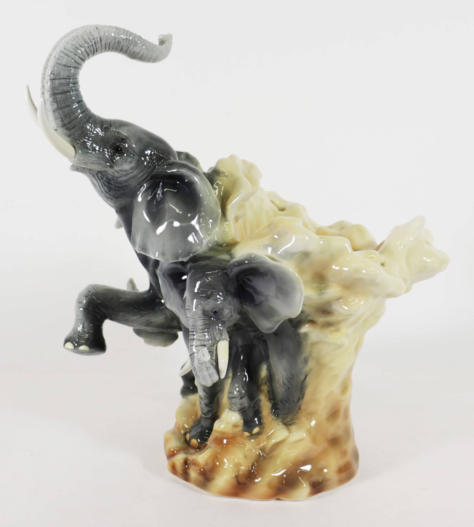 Franz Porcelain Elephant Sculpture Fz00234 Auction