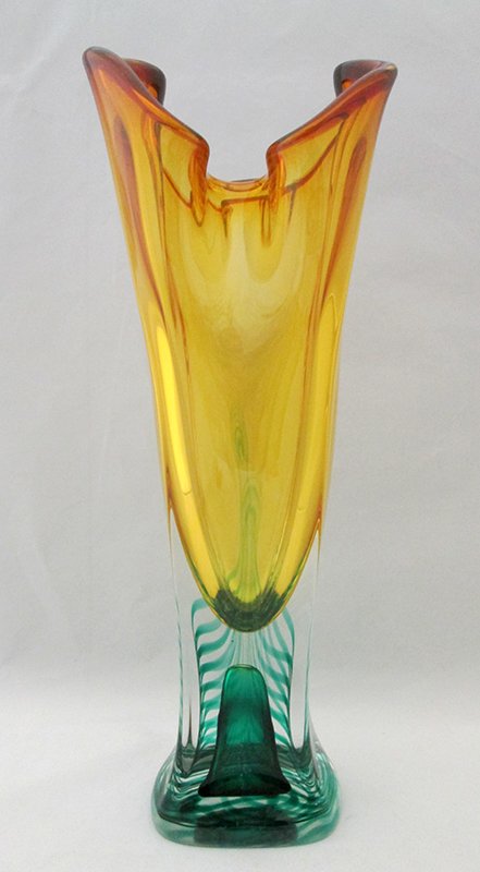 ADAM JABLONSKI ART GLASS VASE - Jul 13, 2013 | Vero Beach Auction in FL