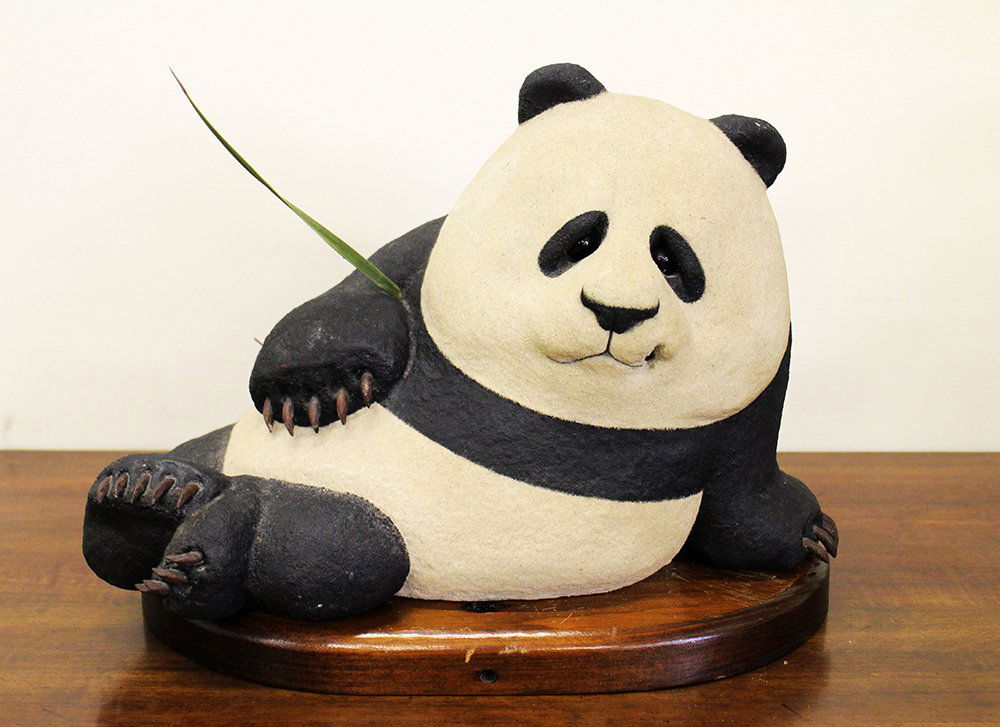 LOU RANKIN CONCRETE PANDA BEAR SCULPTURE - Jun 06, 2015 | Vero Beach ...