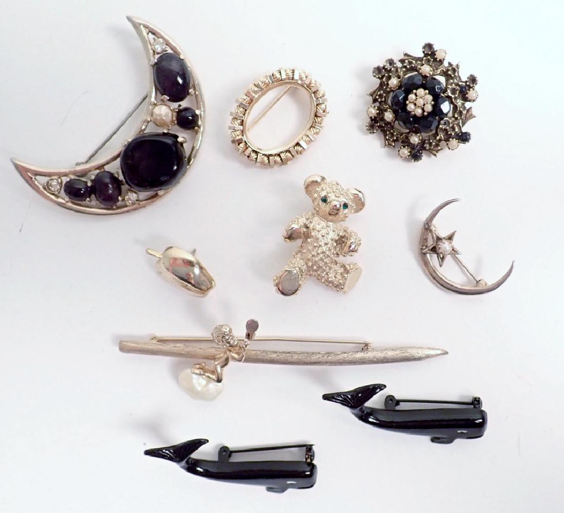 Assortment Of Vintage Brooches & Pins