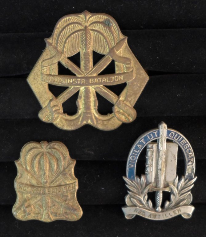 3 Assorted Badges of The Netherlands