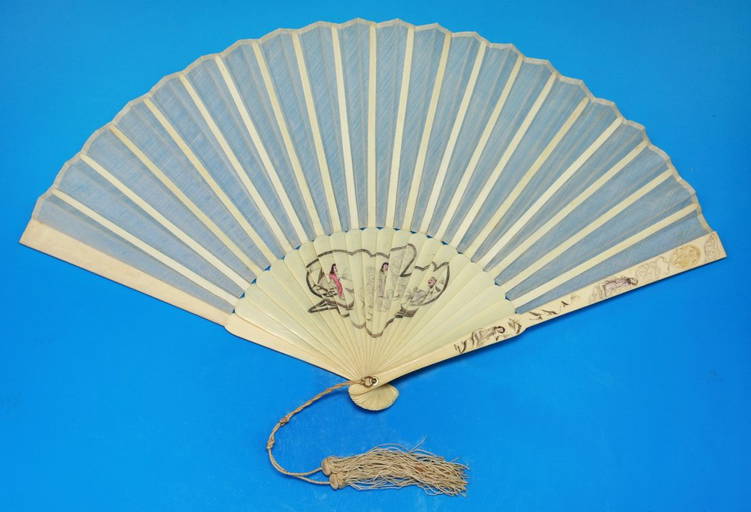 A Fine Chinese Antique Export Ivory Fan