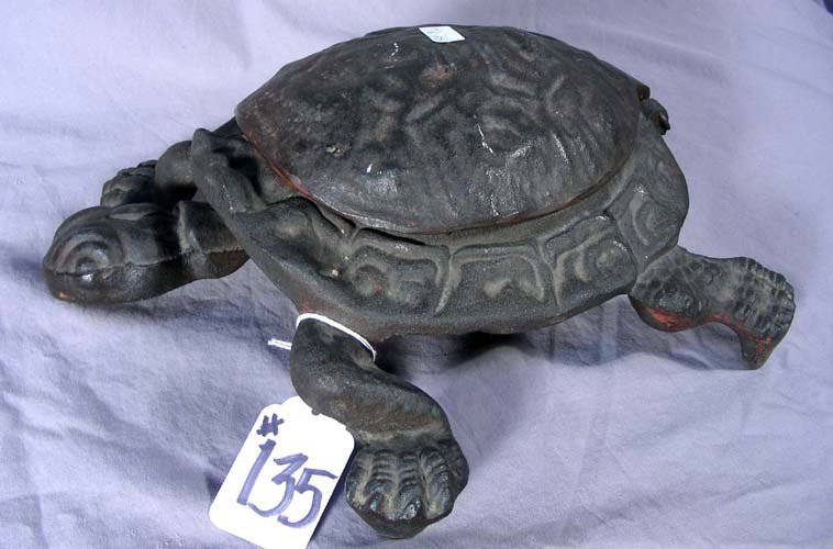 ANTIQUE CAST IRON TURTLE SPITOON - Feb 24, 2013 | Chamberlain's Auction ...