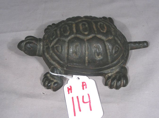 VINTAGE CAST IRON TURTLE DOOR STOP - Oct 08, 2016 | Chamberlain's ...