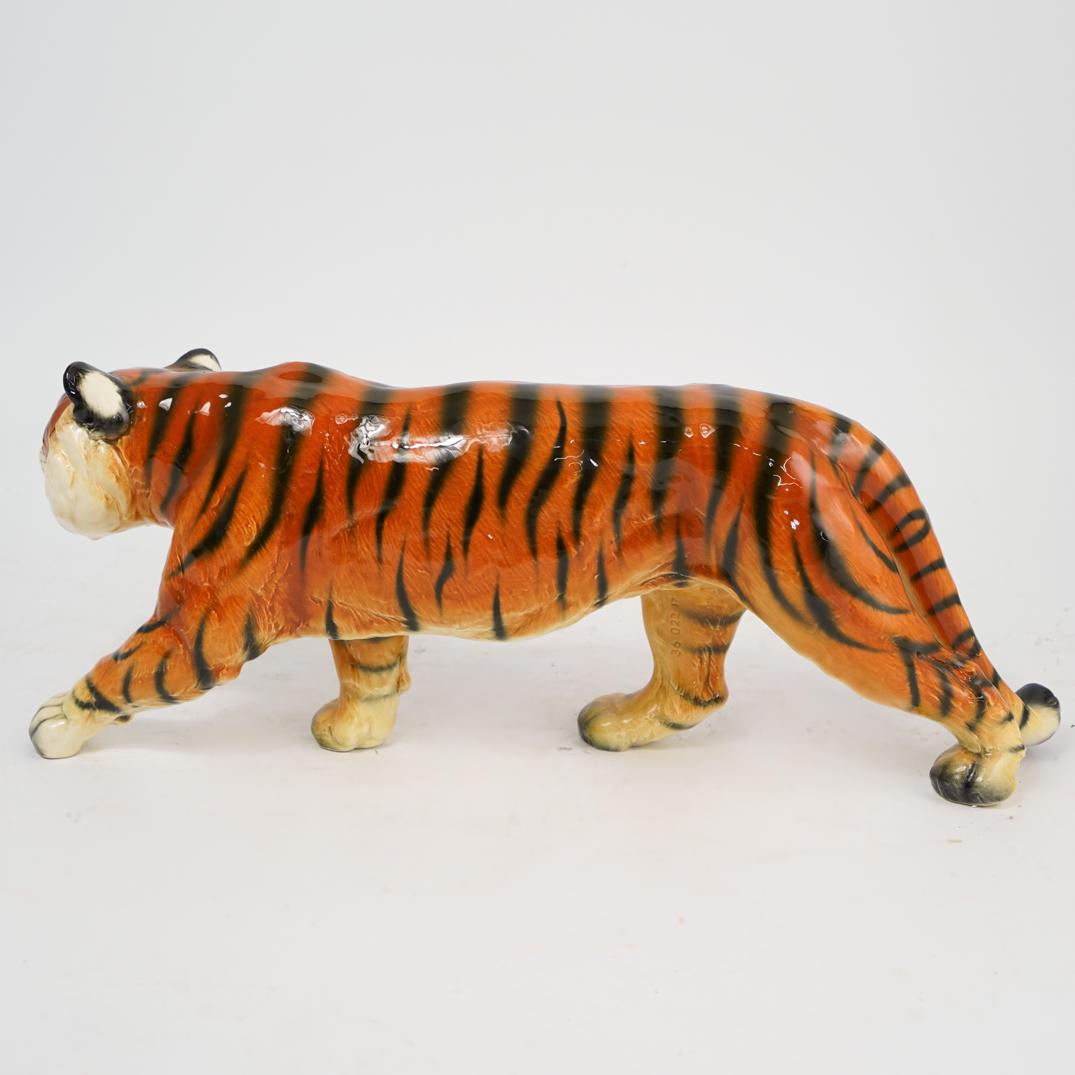 Goebel Bengal Tiger Figurine - Sep 17, 2019 | Akiba Antiques in FL