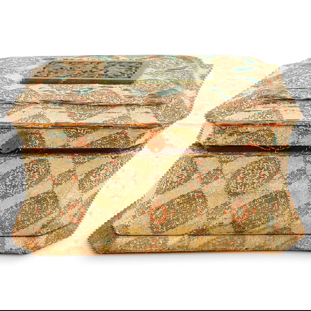 Antique Chinese Silk Box W/ Spinach Jade Plaque Auction