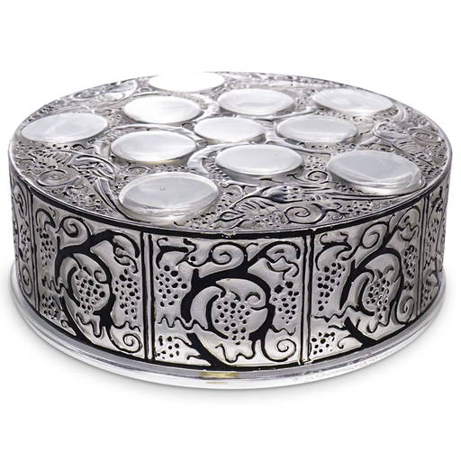 Lalique (french, 1860 1954). "roger" Box In Clear And Frosty Glass