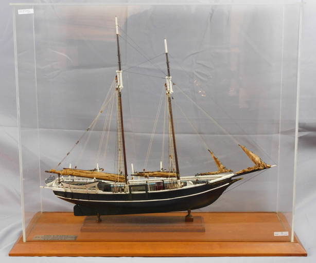 Cased Ship Model Of The Whaleship John R. Manta,