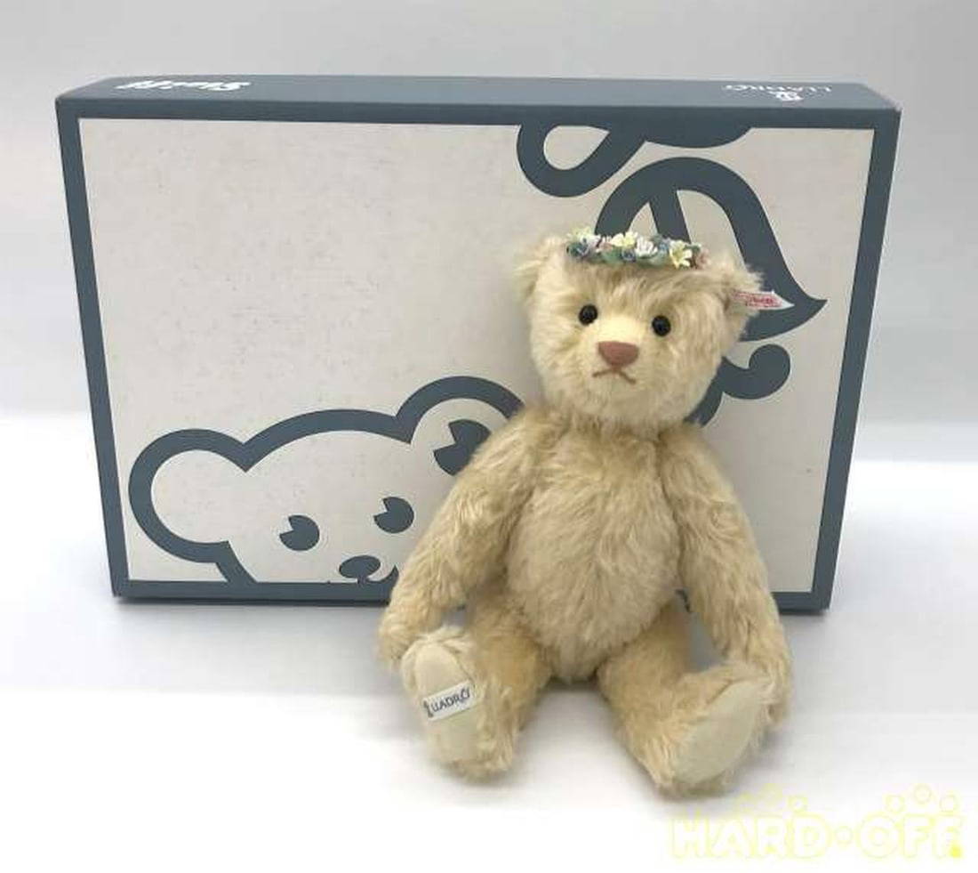 Steiff Lladro Model Number: 677038 Related Auction