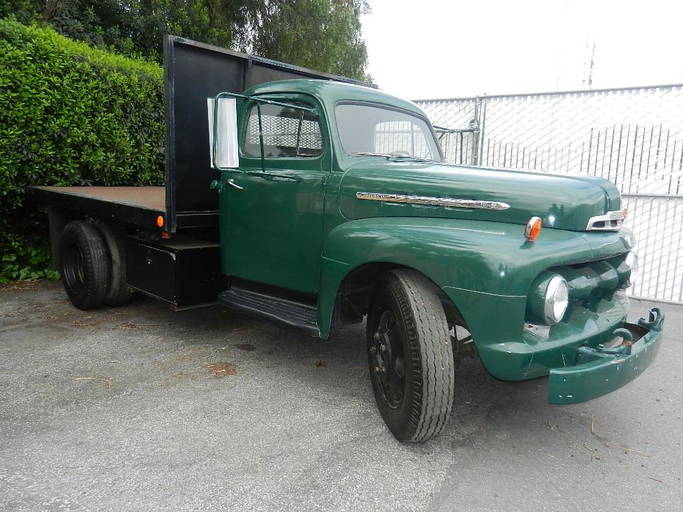 1951 Ford F5 Flatbed Truck