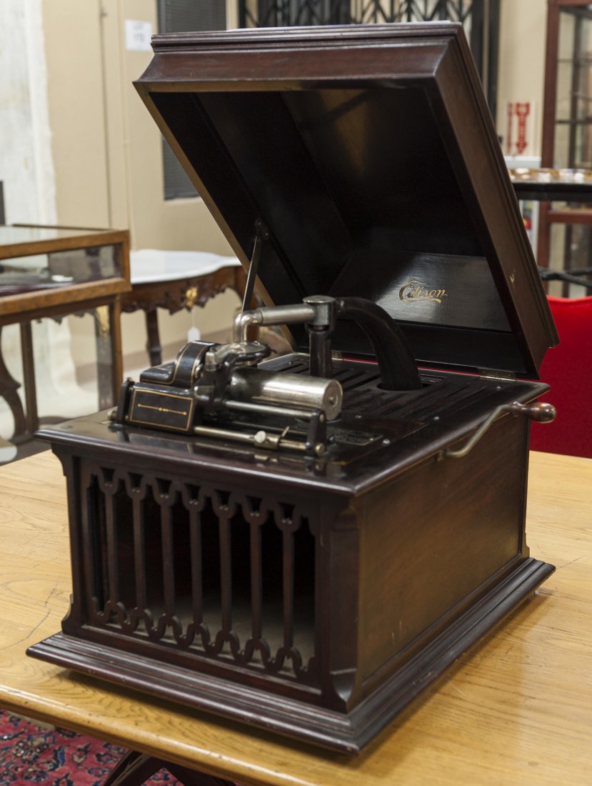 Edison Amberola V Cylinder Phonograph.