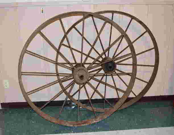 (2) Large Antique Iron Wagon Wheels - Feb 24, 2018 | Scheerer McCulloch ... (2) Large Antique Iron Wagon Wheels - Feb 24, 2018 | Scheerer McCulloch ...