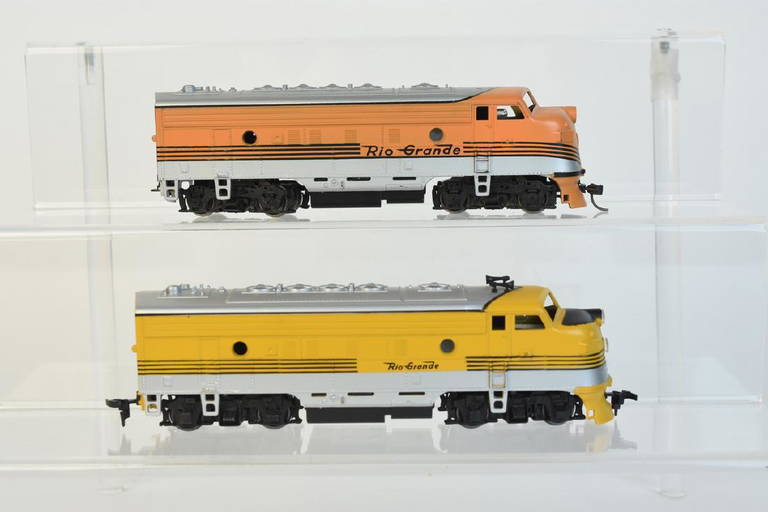 (2) Ho Scale Rio Grande Locomotives