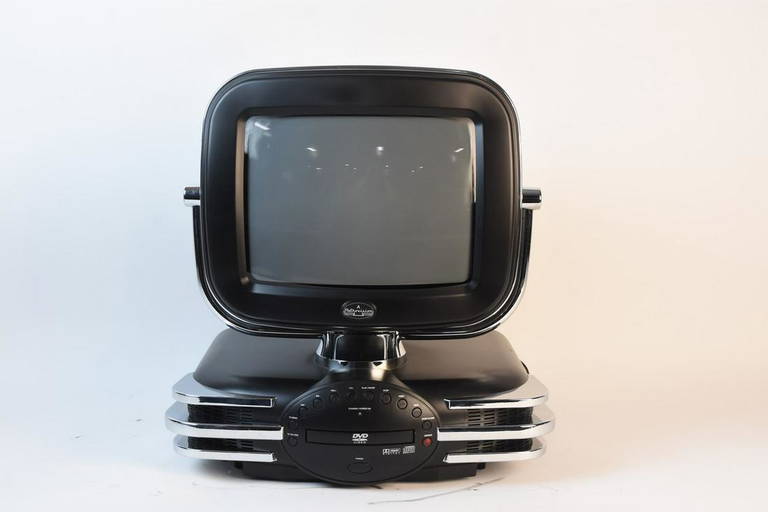 Retrovision 13” Tv With Dvd Player