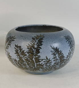 L.c.tiffany . Marked Pottery Vase Auction