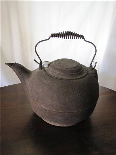 Griswold #6 "erie" Tea Kettle