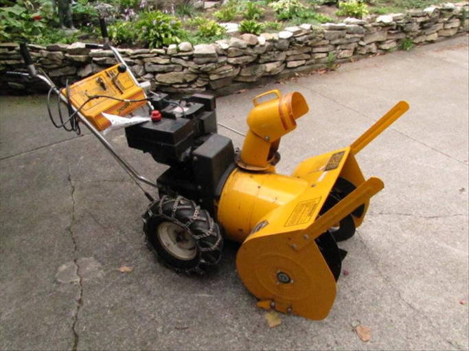 Snowflite 8/26 Snow Blower