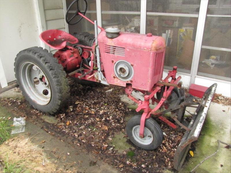 44: 1947 Sears Handyman Tractor
