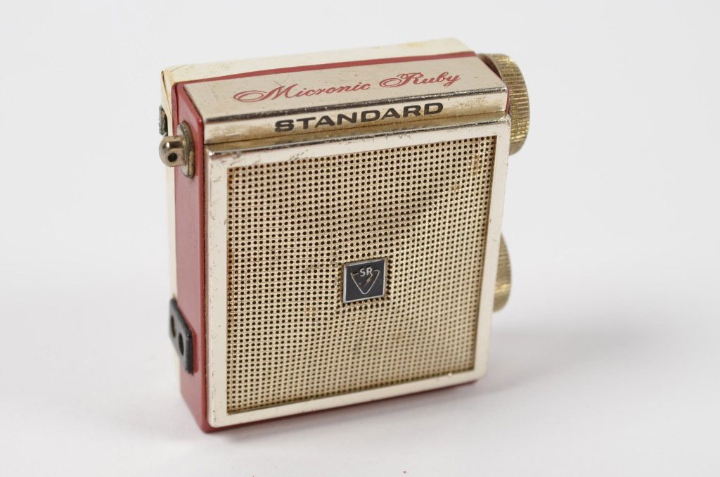 Standard Micronic Ruby Transistor Radio