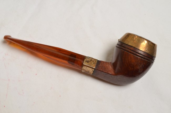 Bakelite Stem Pipe : Lot 144