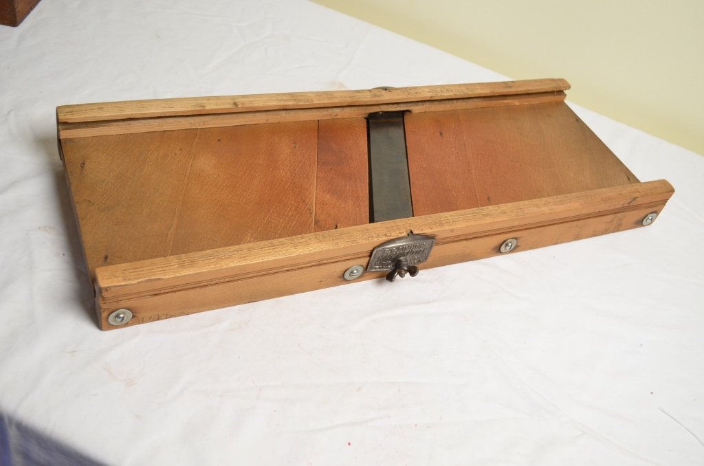E.c. Simmons Keen Kutter Kraut & Vegetable Cutter