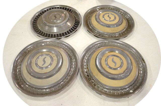 (4) Original Studebaker Avanti Hubcaps