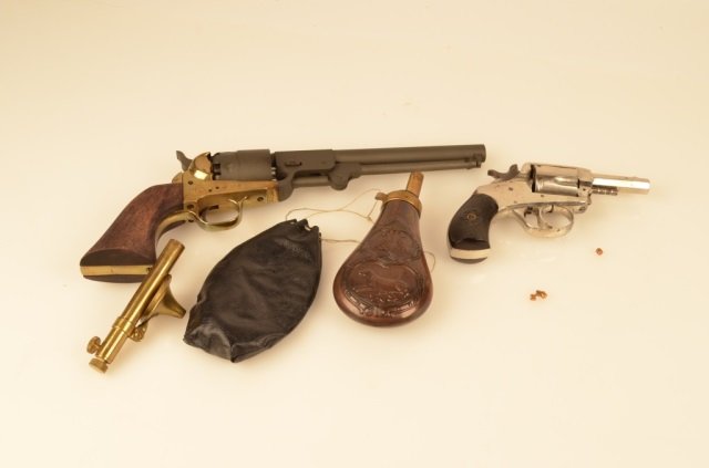 *American Bulldog 38 Cal & 44 Cal Revolver