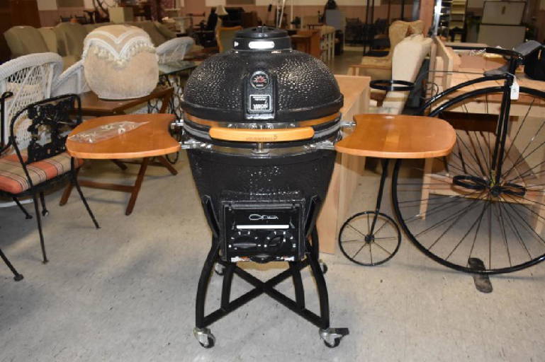 Vision Grill Komado Pro Charcoal Grill W/ Cover