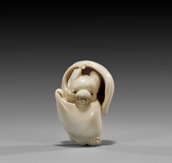 6: CONTEMPORARY IVORY NETSUKE: Bat