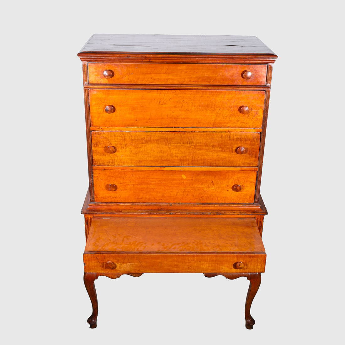 Antique American Colonial Highboy Dresser Auction