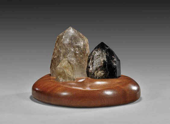 Crystal Freeforms On Base