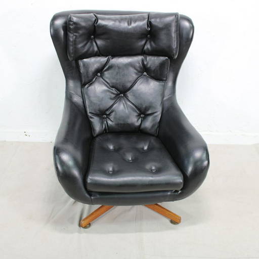 European Black Vinyl Swivel Chair / Villain Chair